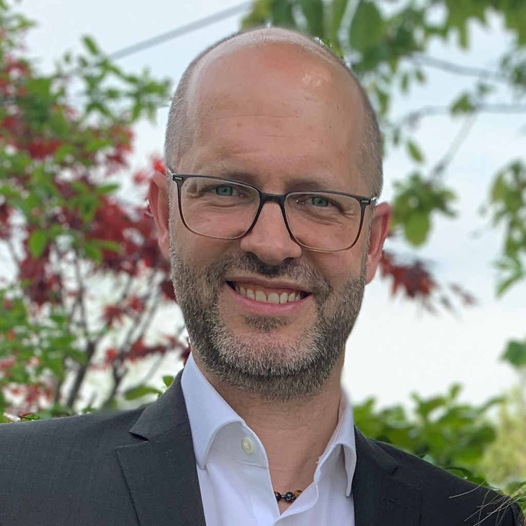 Christian Ecker - Leiter Immobilienmanagement - meine Volksbank Raiffeisenbank eG | XING