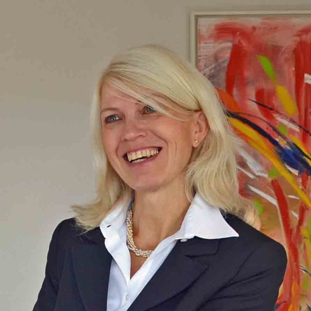 Andrea Salecker - geschäftsführende Gesellschafterin - CFS Salecker ...