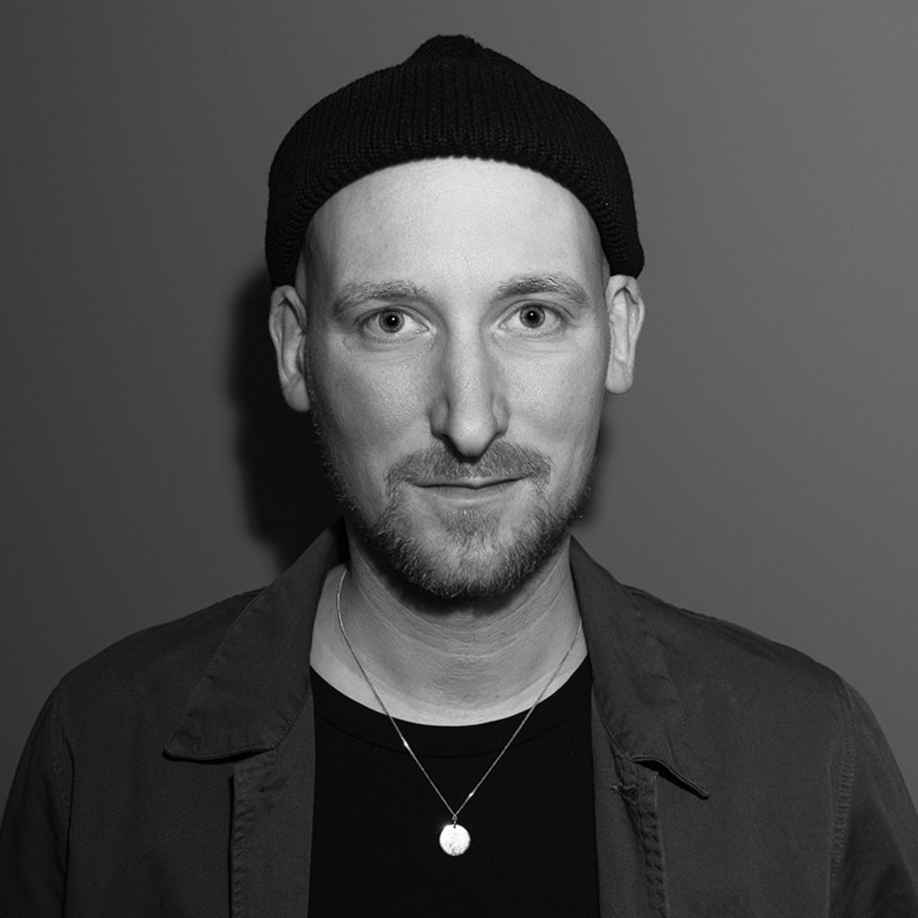 Axel Schilling - Freelance Creatice Director Art & Concept - www ...