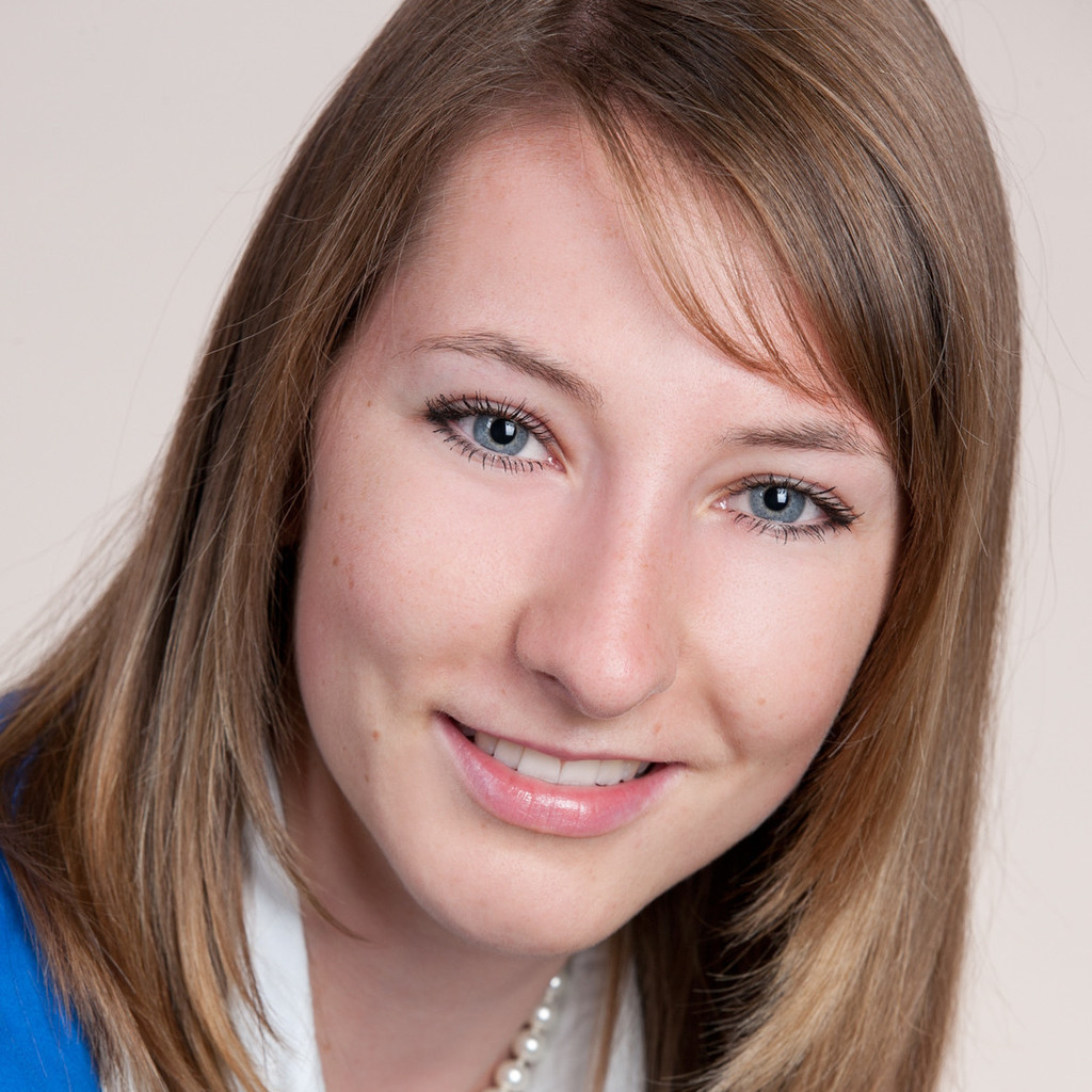 Jennifer Meyerhoff - Fremdsprachenkorrespondentin - Rau, Schneck ...