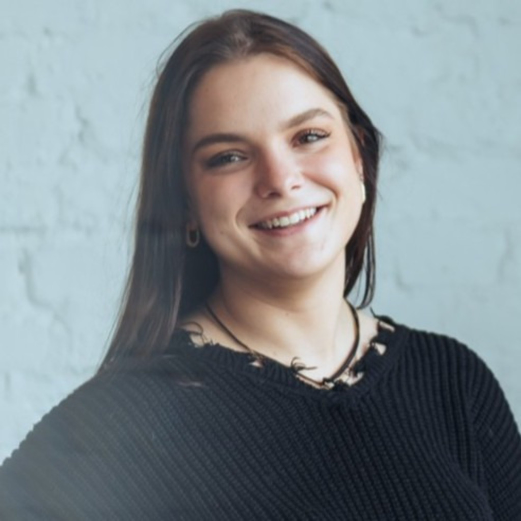 Lina Behl - Betriebsleiterin - justconnected.de | XING