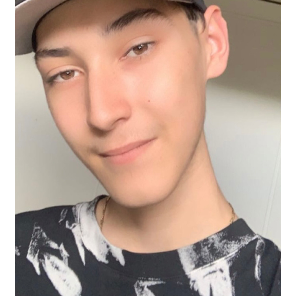 Luca Hartmann - Verkäufer - Aktuell keins | XING