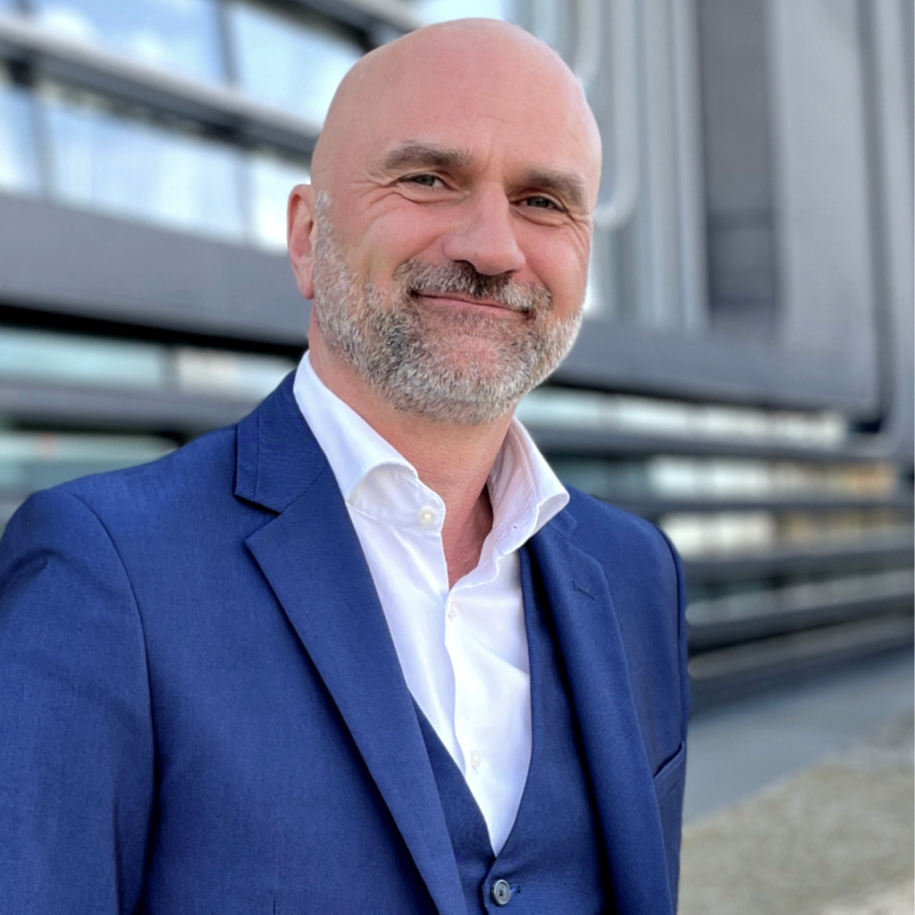 Mag. Alexander NEUmayer - Leiter Innovation und Digitalisierung (inkl ...