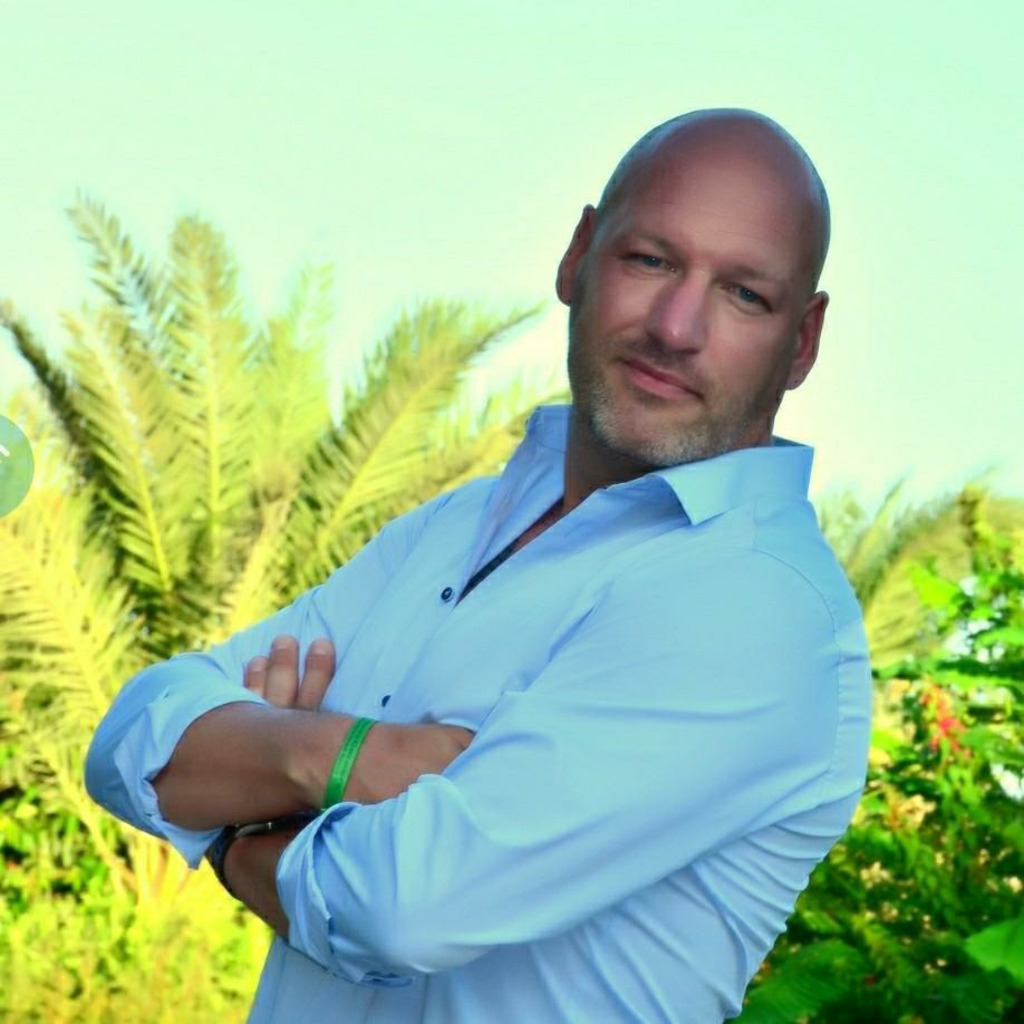 Marcel Singer - Senior Supervisor Security Production Operation - DHL ...