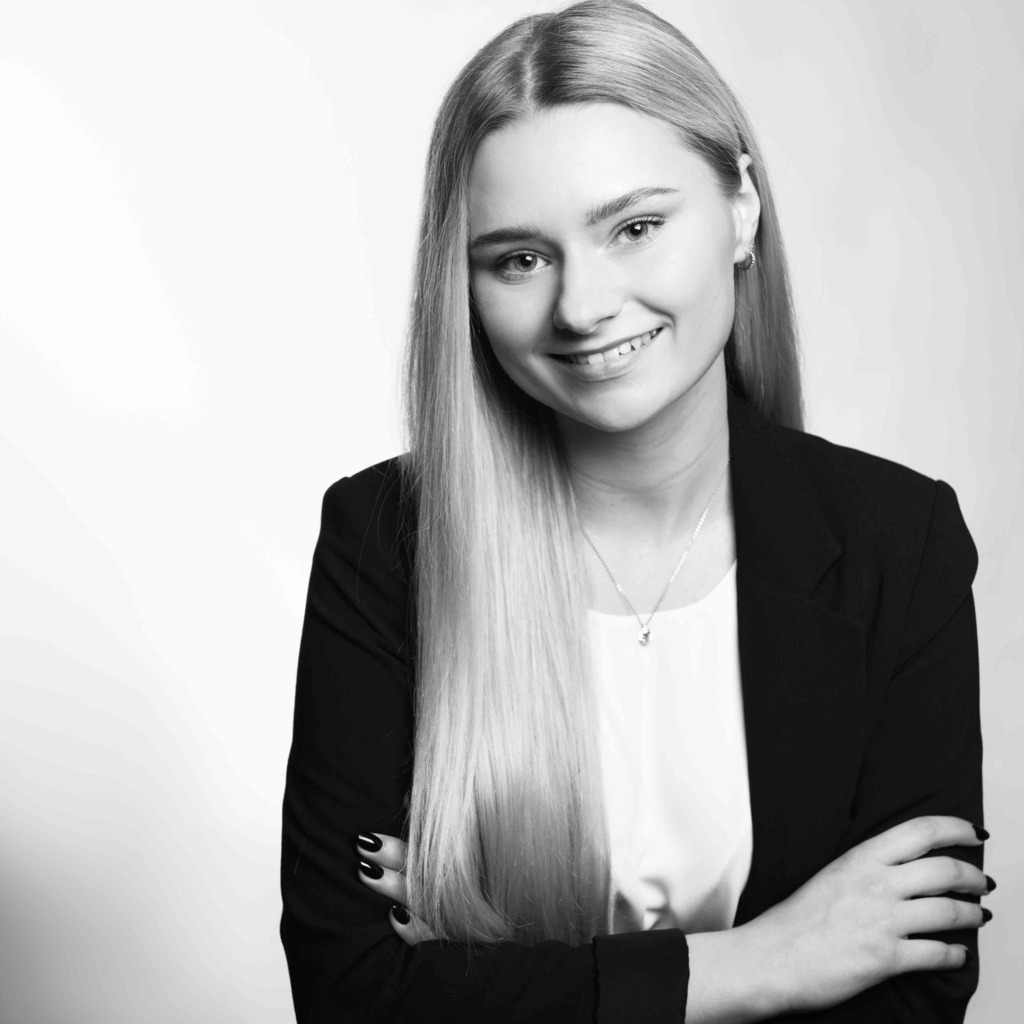 Melissa Bega - Personalsachbearbeiterin - Mühlenkreiskliniken AöR | XING