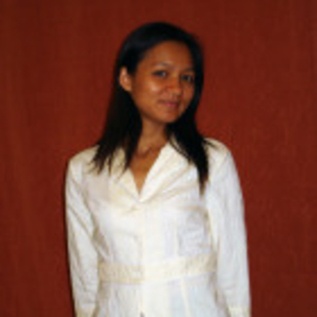 Xiao Li - Directora y Terapéuta corporal - Masajes Orientales Xiao Ying ...