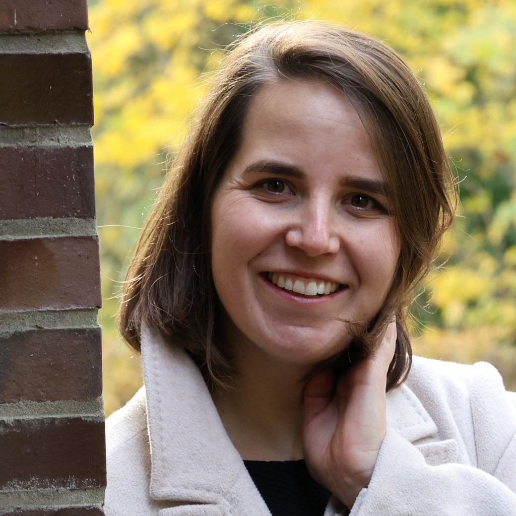 Claudia Renze - Vorstandsassistenz - Remmers Gruppe AG | XING