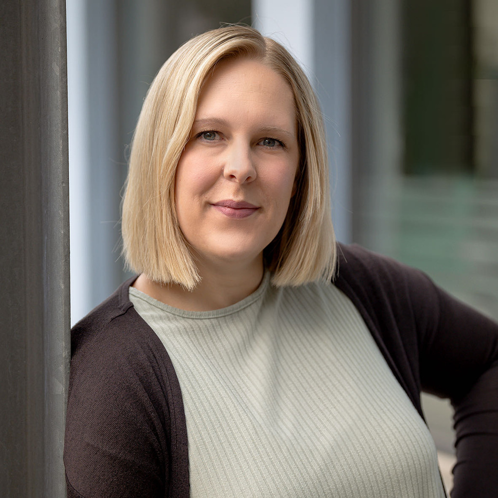 Vanessa Semmler - Mediengestalter Digital und Print - cimdata ...