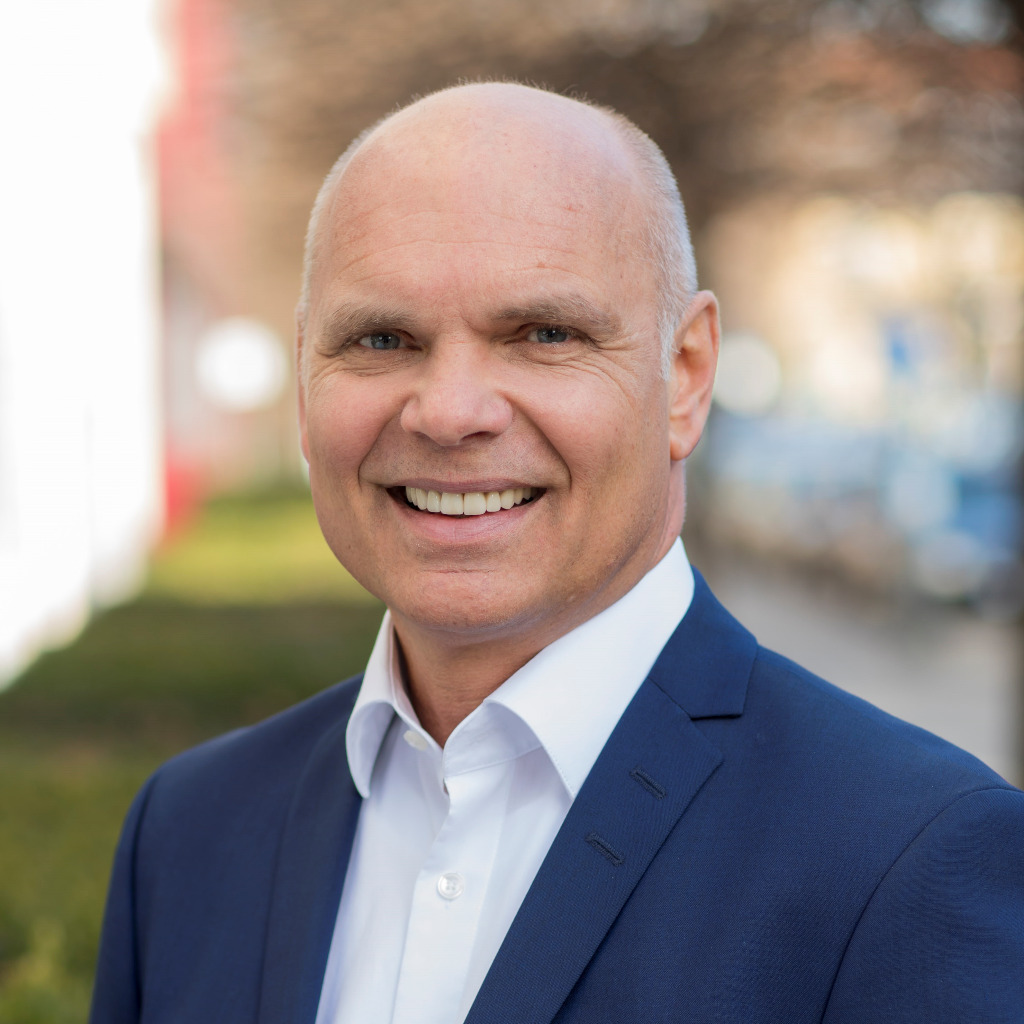Peter Redlingshöfer - Niederlassungsleiter München | Direktor - Quirin ...