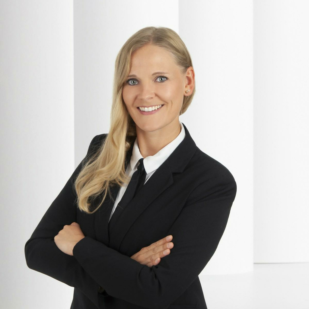 Julia Kuiper - Eventmanagerin - Stadler Rail AG | XING