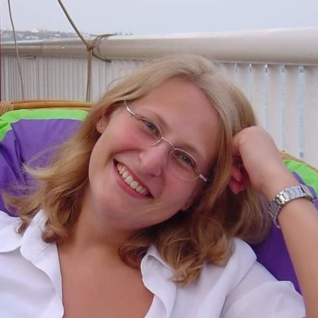 Simone Gerling - Assistentin der Bereichsleitung - Jakob Leonhards ...