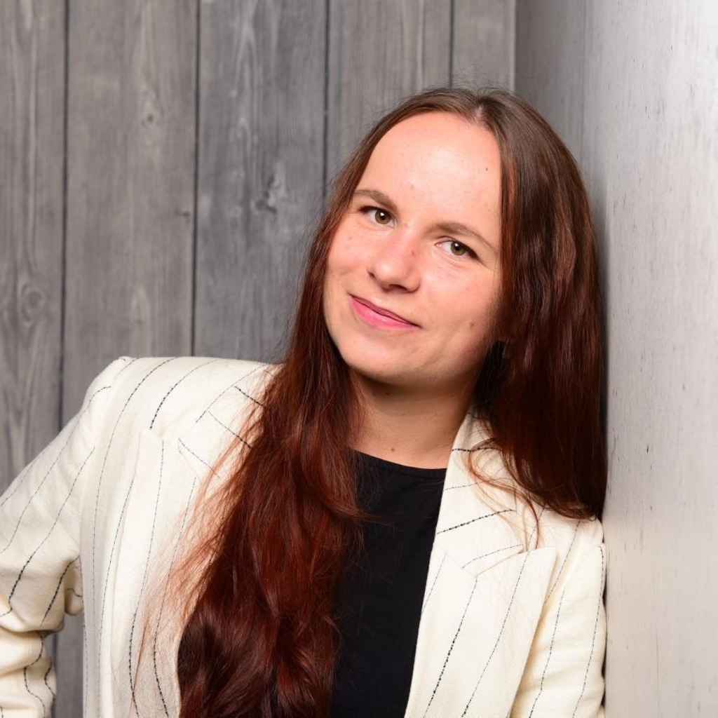 Maria Hilbert - Junior Social Media Manager - Holzprofi24.de | XING