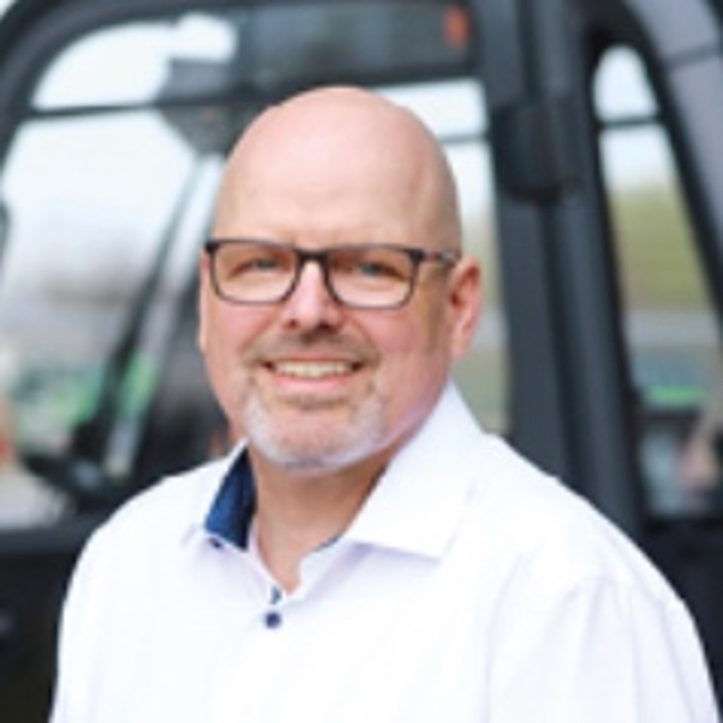 Bernd Haak - Serviceleiter / Trainer FFZ, HAB, Kranausbildung - TRAFÖ ...