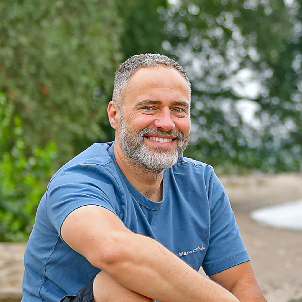 Alexander Flohr - Autor, Vegankoch, Showkoch, YouTuber - Hier kocht ...