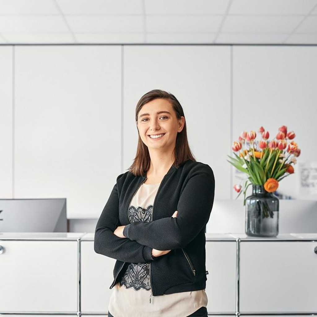 Ann-Kathrin Müller - E-Sales Manager - Kopierpapier DE GmbH | XING