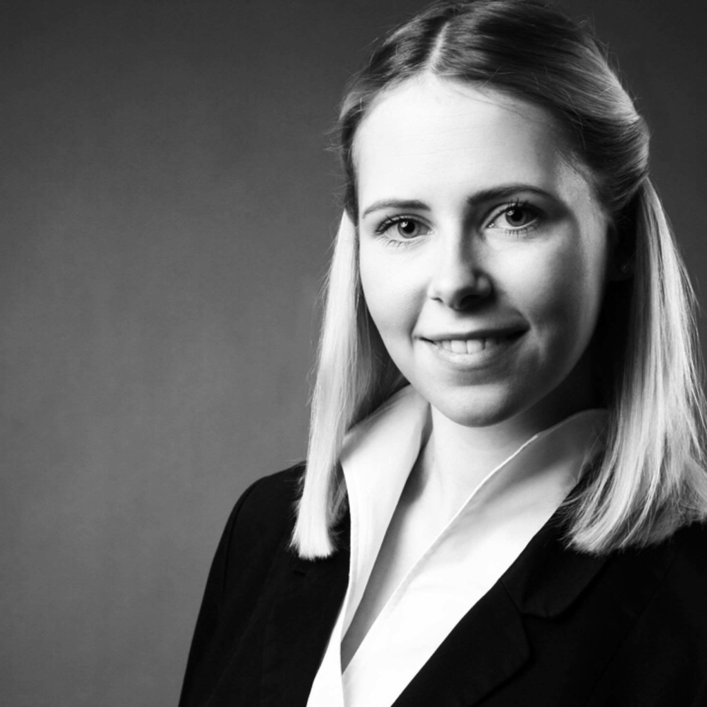 Sarah Schnoor - Bezirksleitung Hamburg/ Schleswig-Holstein - Dirk ...