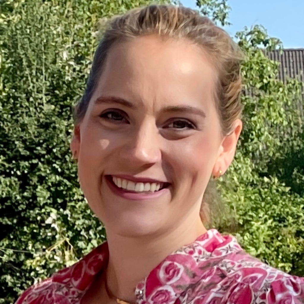 Julia Schwab - Assistentin der Geschäftsleitung - Meyer Terhorst ...