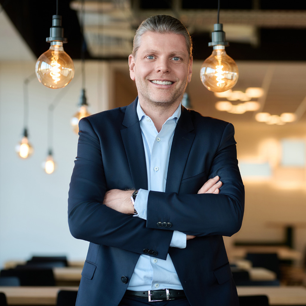 Klaus Michael Scherer - Sales Manager / Vertriebsleiter - Signify GmbH ...