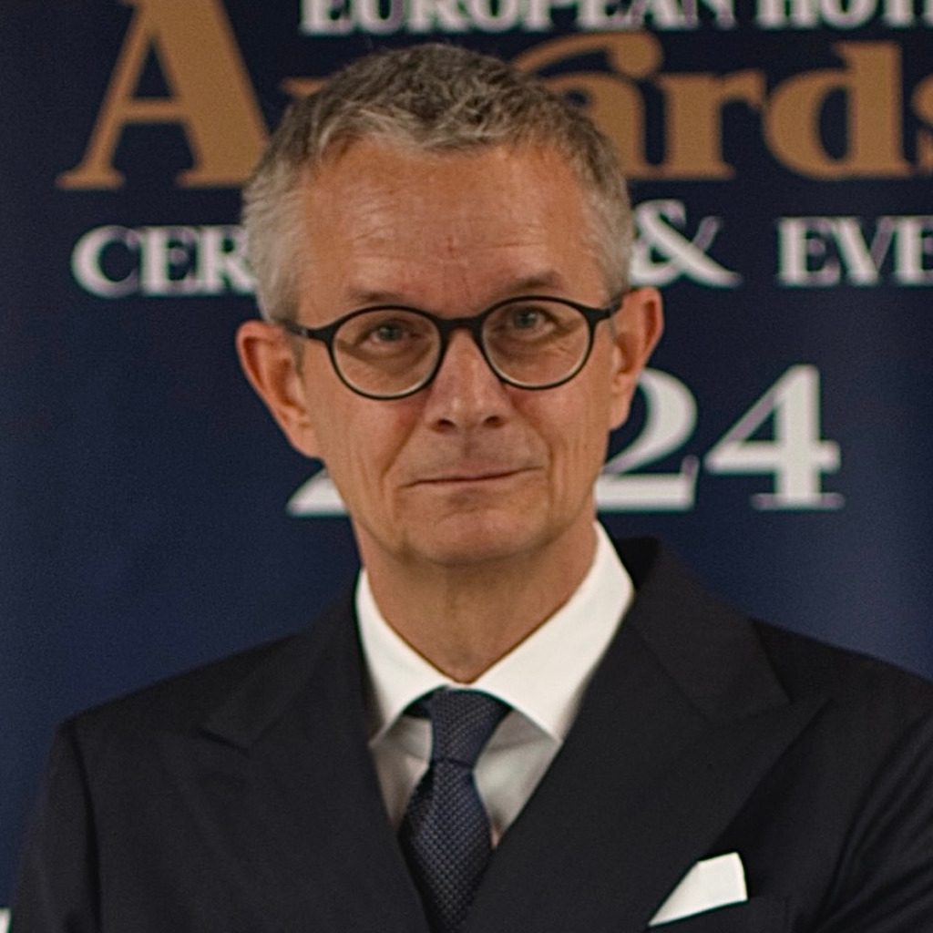 Christian Kirschner - Sales and Marketing Director - Hostal de La ...