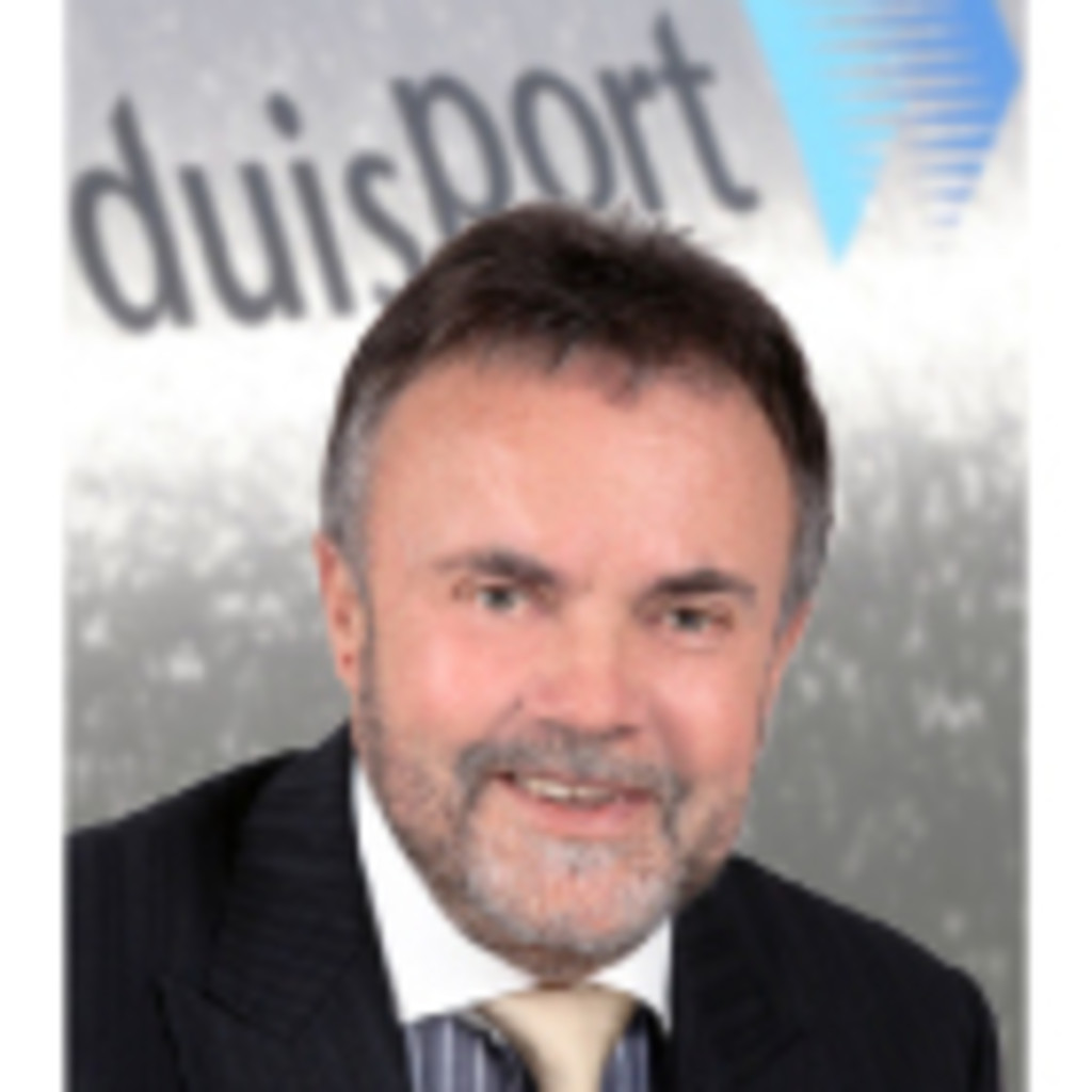 Mario Adams - Stellv. Leiter der Hafenbehörde und Seemannsamt/ Port ...