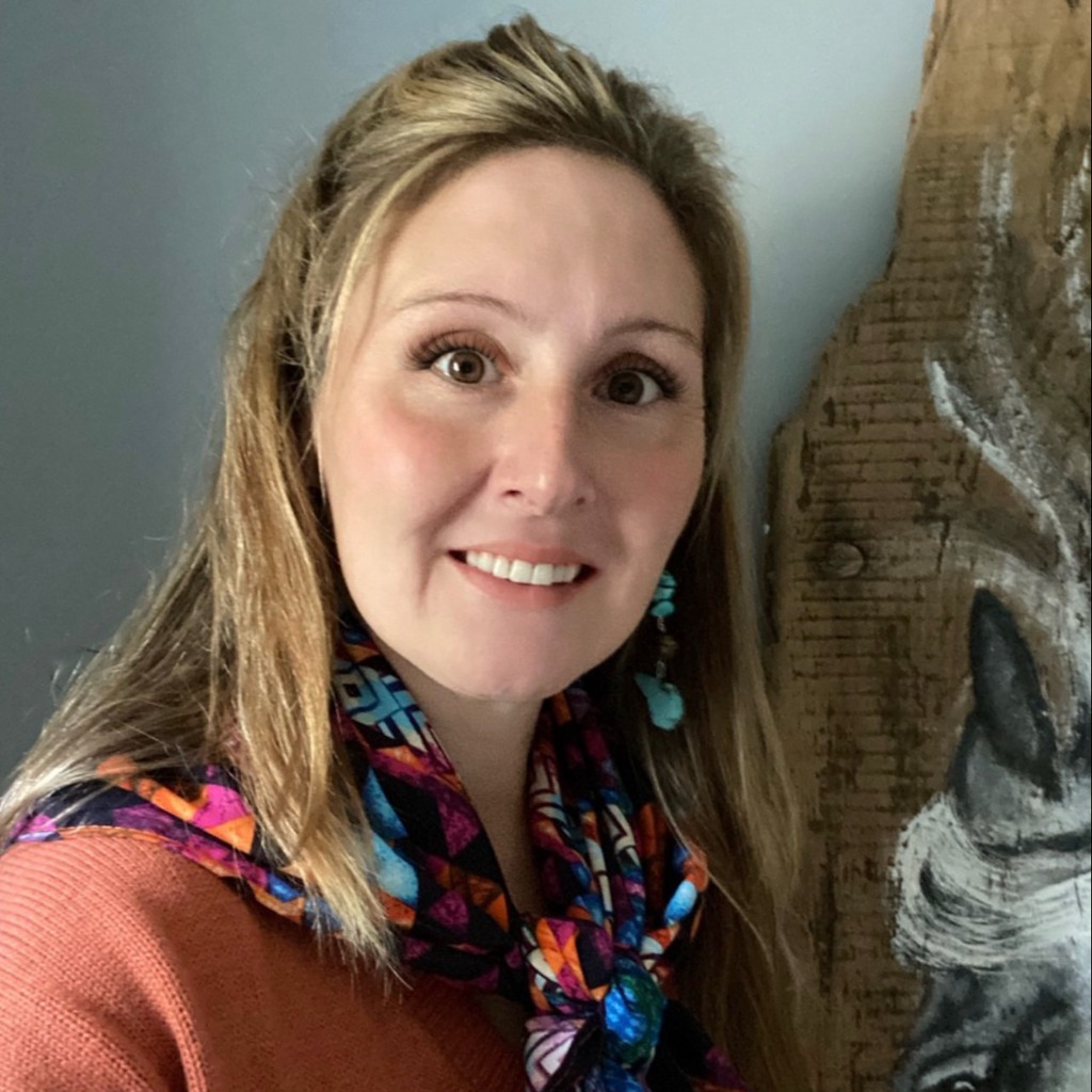 Jennifer Ralph's Instagram, Twitter & Facebook on IDCrawl