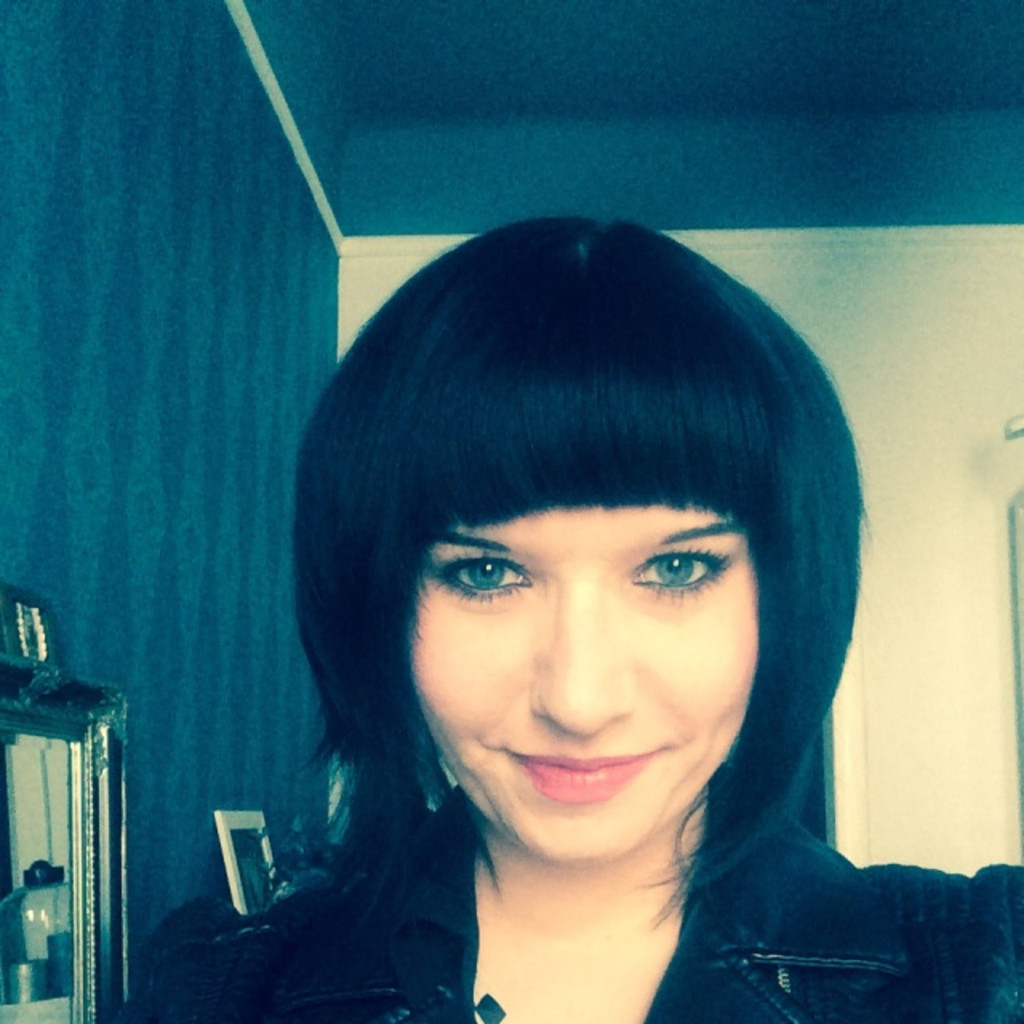 Michaela Neubauer in der Personensuche von Das Telefonbuch