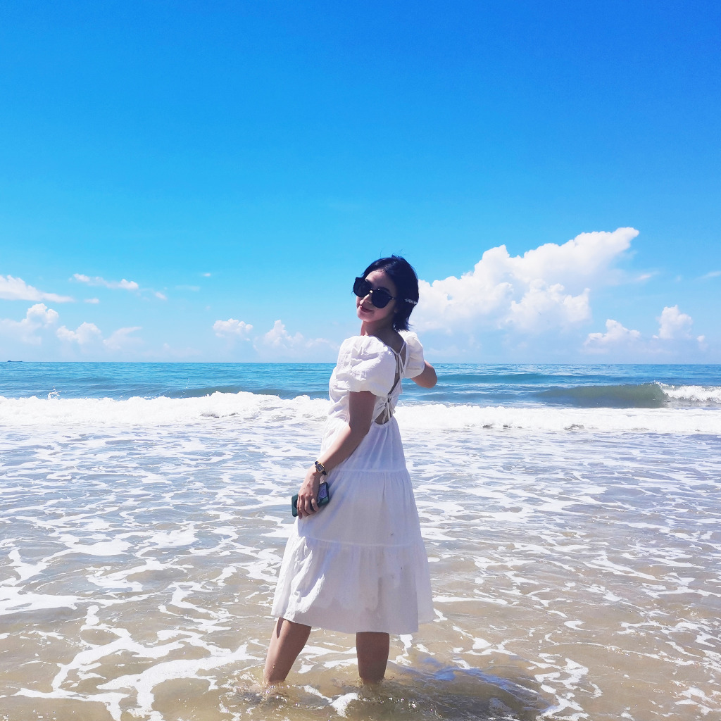 Selina Zou - Senior PCB Overseas Sales - Kinji Electronics Ltd | XING