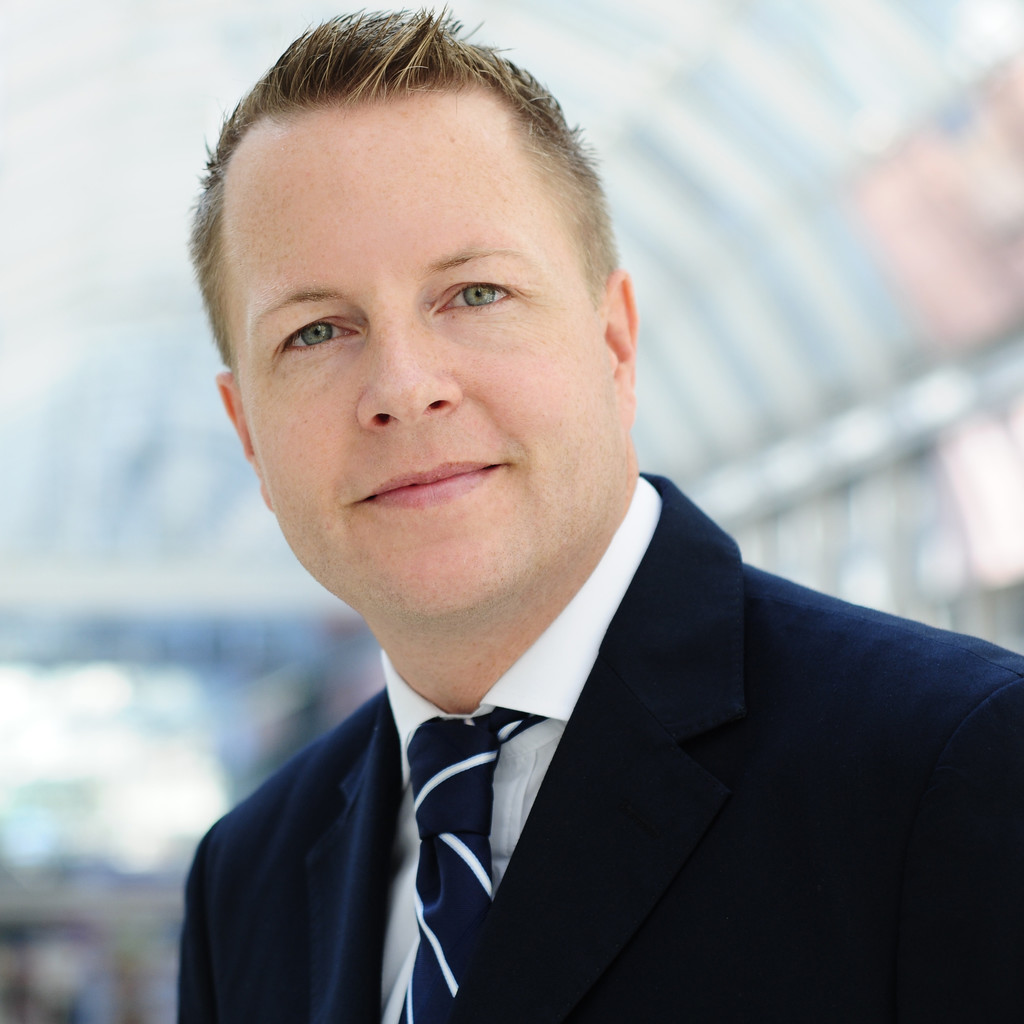 Dr. Stephan Schulte - Senior Manager Fleet Procurement & Engines ...