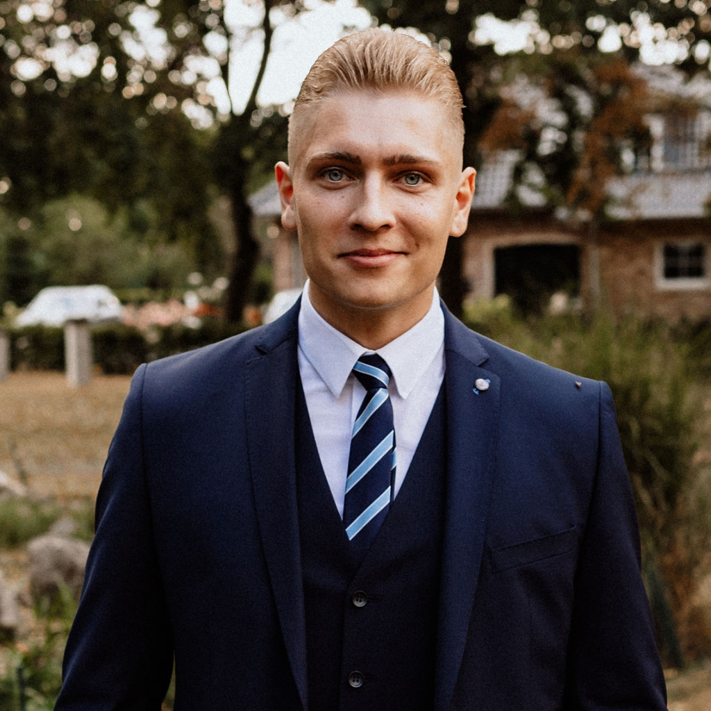 Julian Engel - Junior Project Buyer - POLYTEC GROUP Deutschland | XING