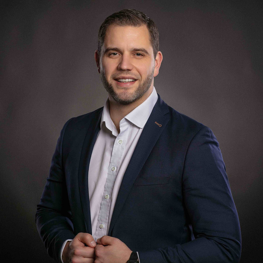 Daniel Wernicke - Head of Communications / Leiter der ...