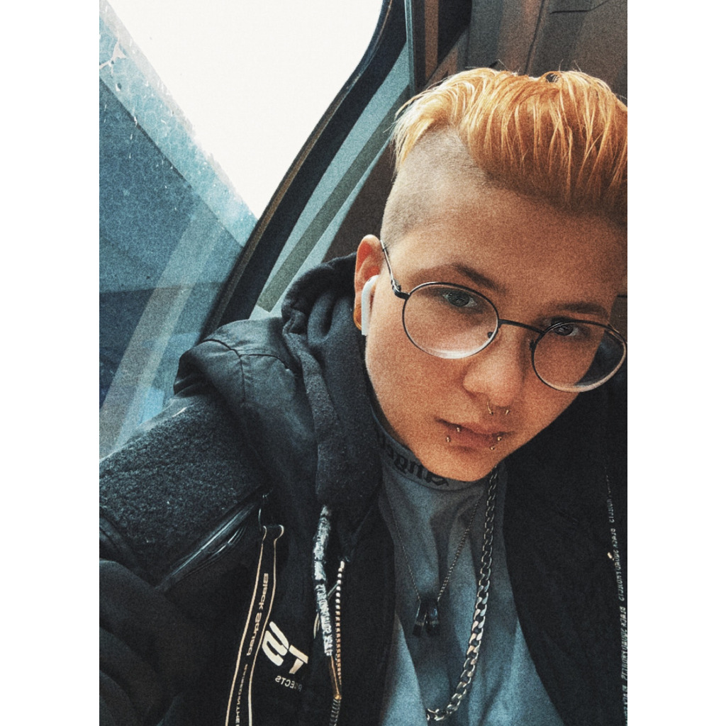 Mandy Ritter - Produktionsmitarbeiter - .. das | XING