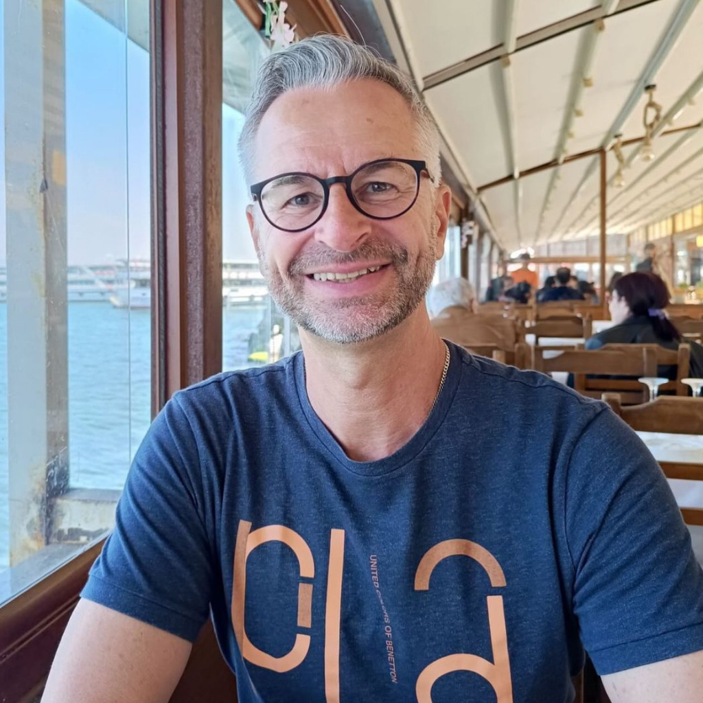 Christopher Del bacchio - Gestionnaire de portefeuille - University of Luxembourg | XING