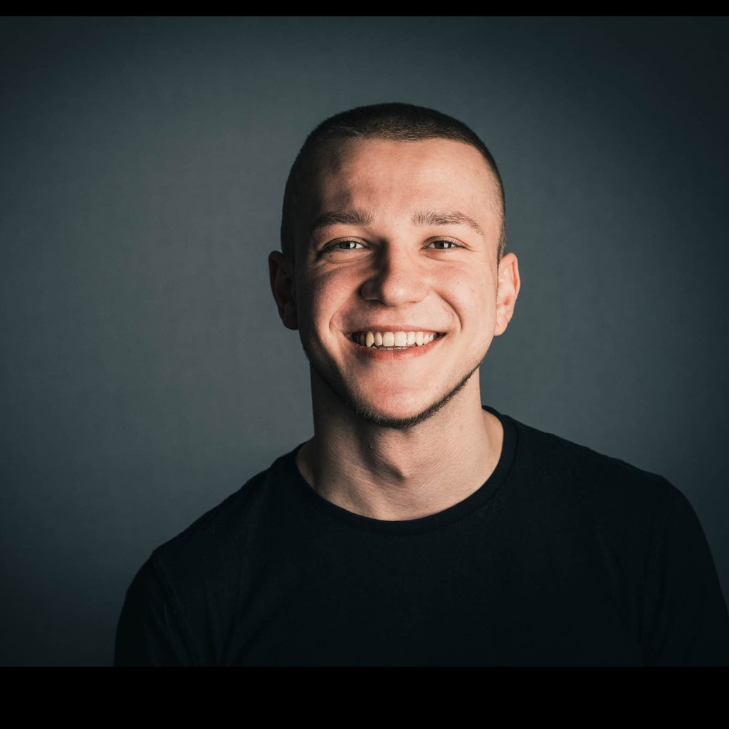 Eric René Claußner - Junior Sales Manager - KEYENCE DEUTSCHLAND GmbH | XING