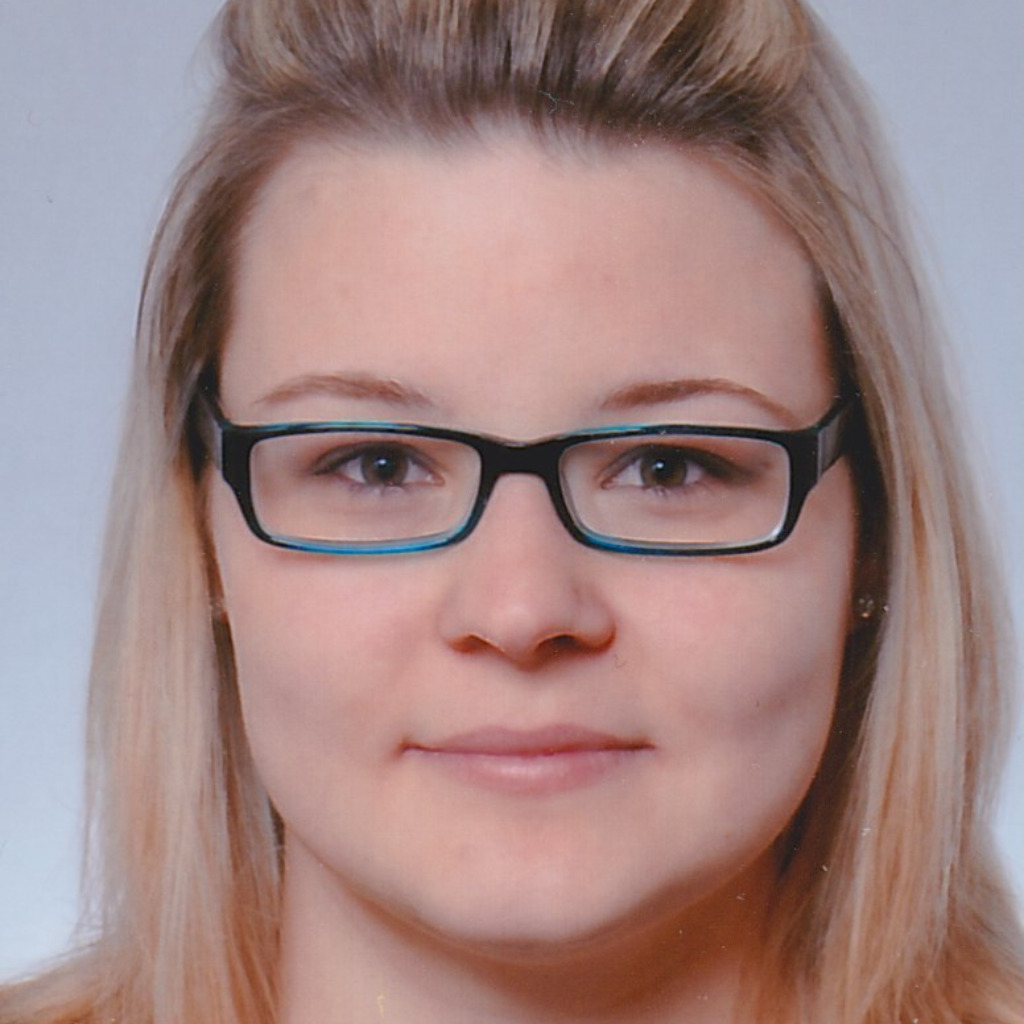 Moni Fichtmüller - Pharmazeutisch-technischer Assistent - Apotheke | XING