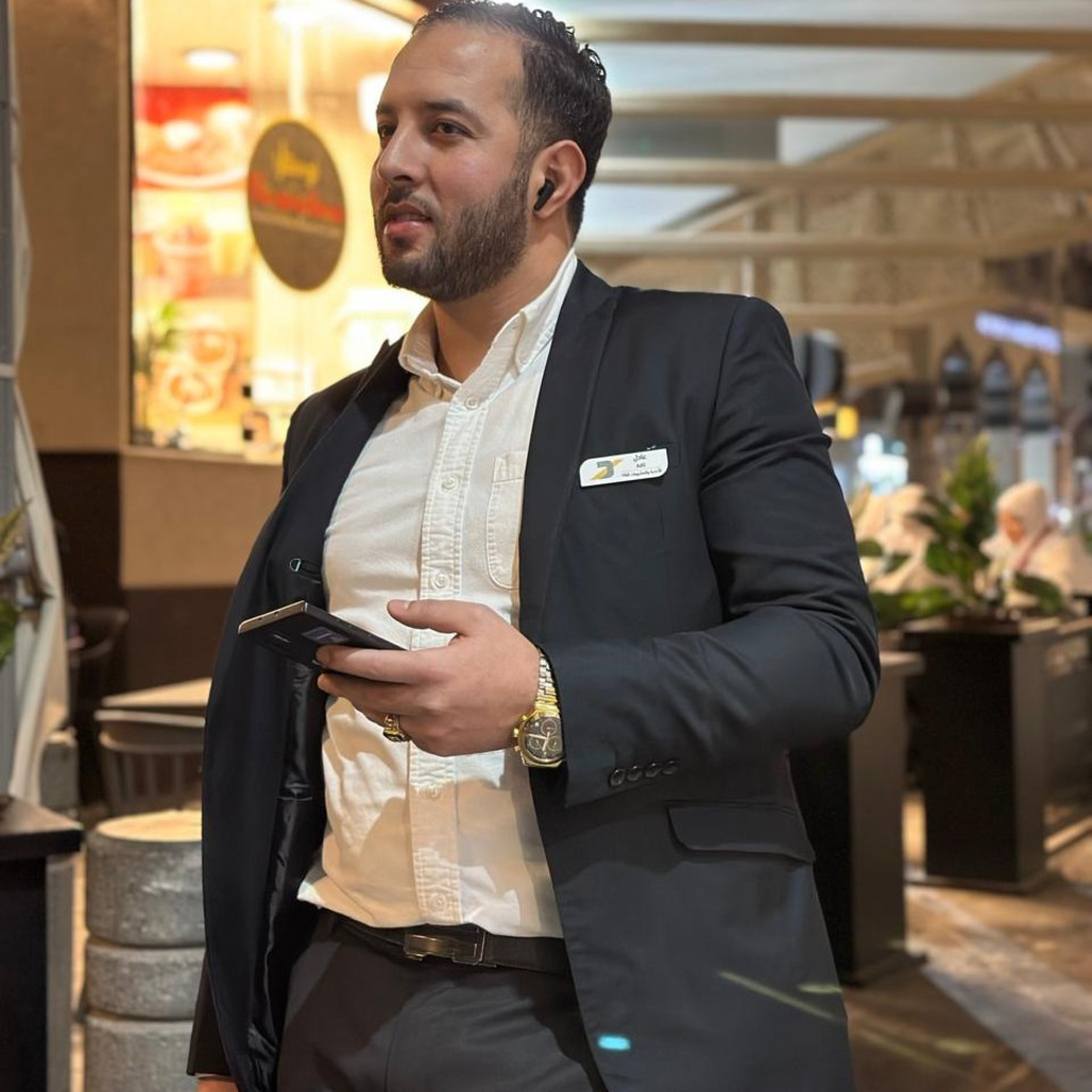 Adil El attioui - FooD & beverage - Hospitality | XING