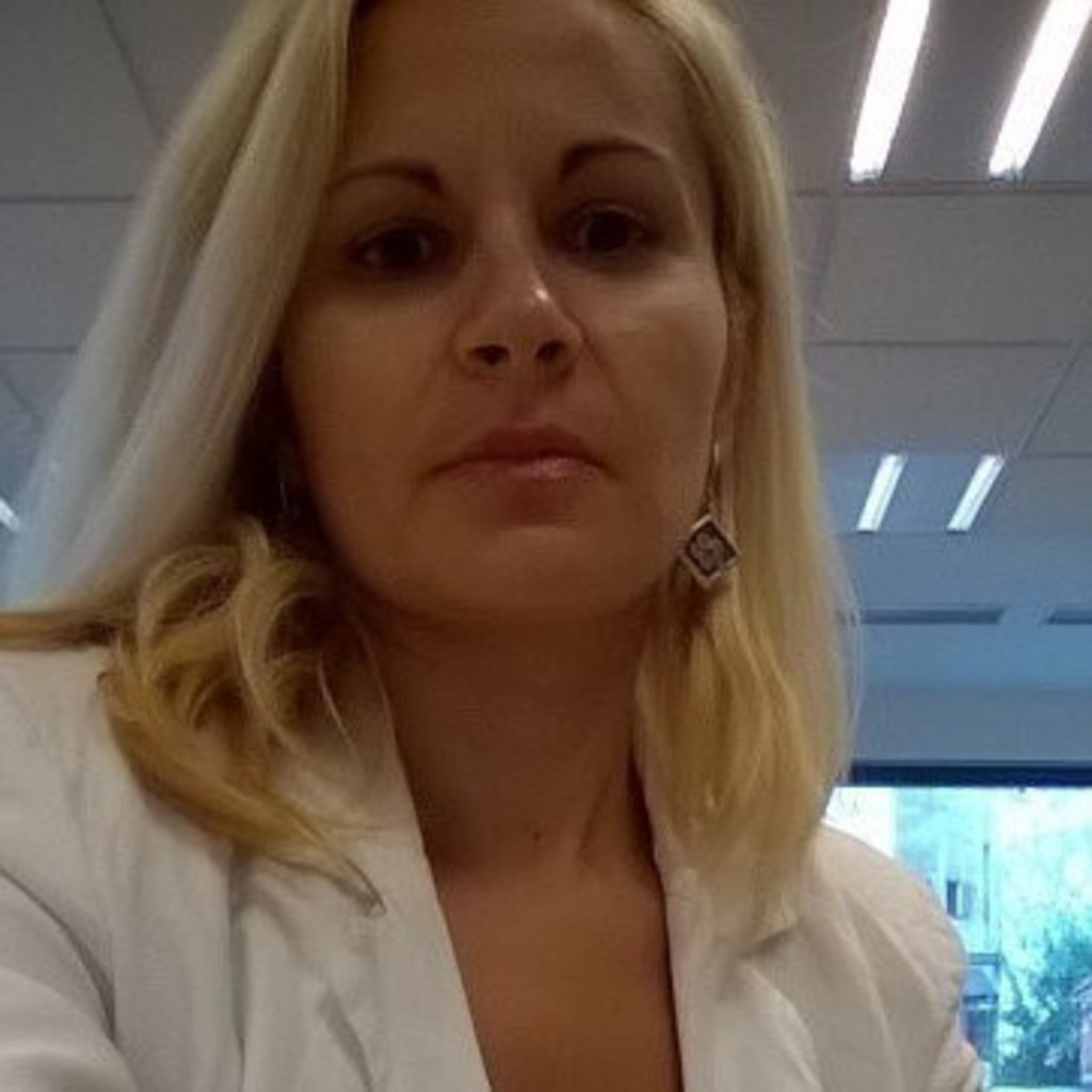 Mihaela Munteanu - Associate Customer Services Analyst, Institutional Client Service - Citibank ...