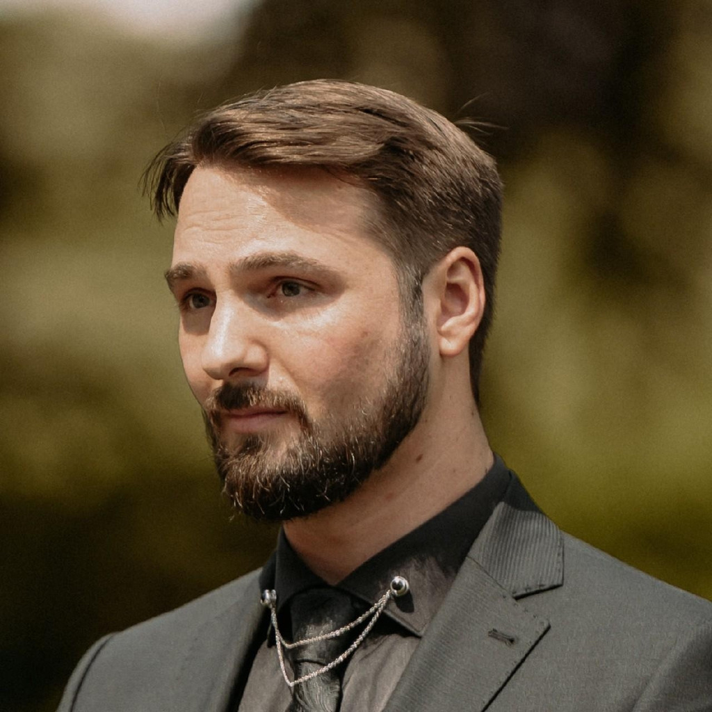 Lee Vest - System Engineer - OQEMA Gruppe | XING