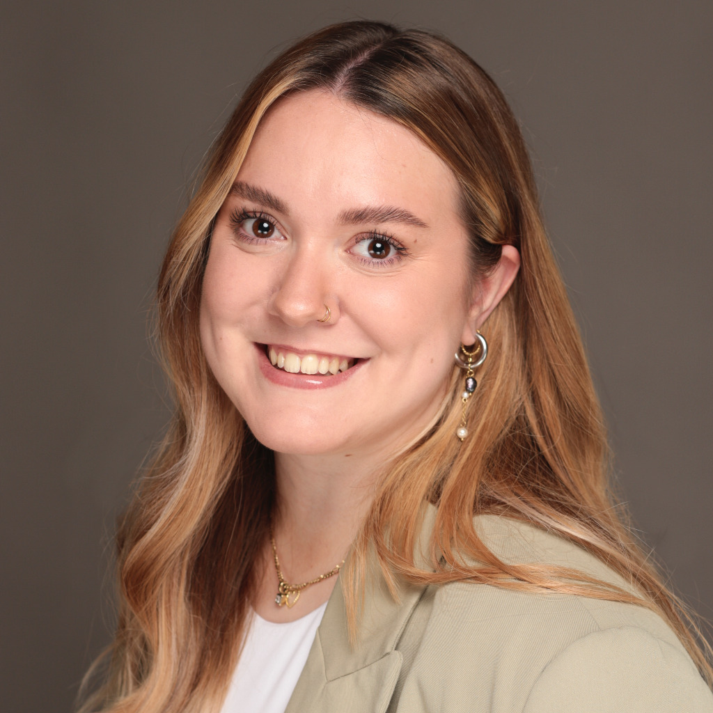 Maike Mertens - Marketing Specialist - Robert Walters | XING