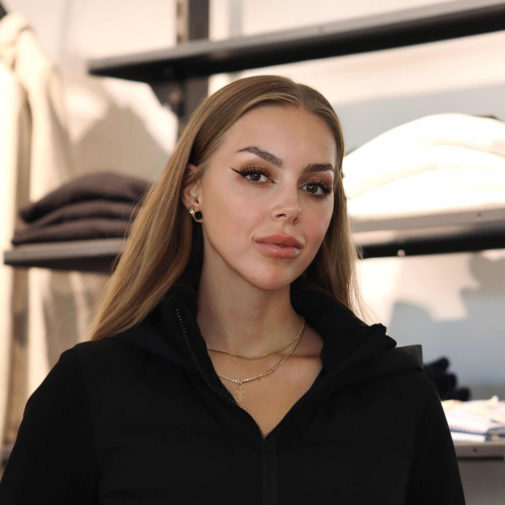 Anna-Maria Brinkmann - Studioleitung im Fitnessstudio - Fitklusiv ...