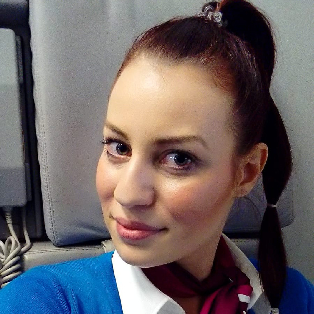 Denise Hoffmann - Flugbegleiterin - Eurowings Aviation GmbH | XING