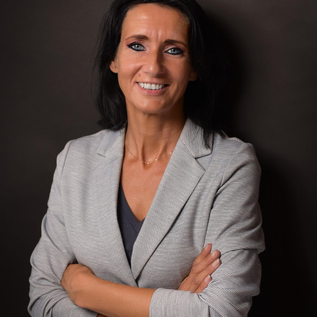 Jennifer Roth - Kfm. Management - SWE Energie GmbH | XING