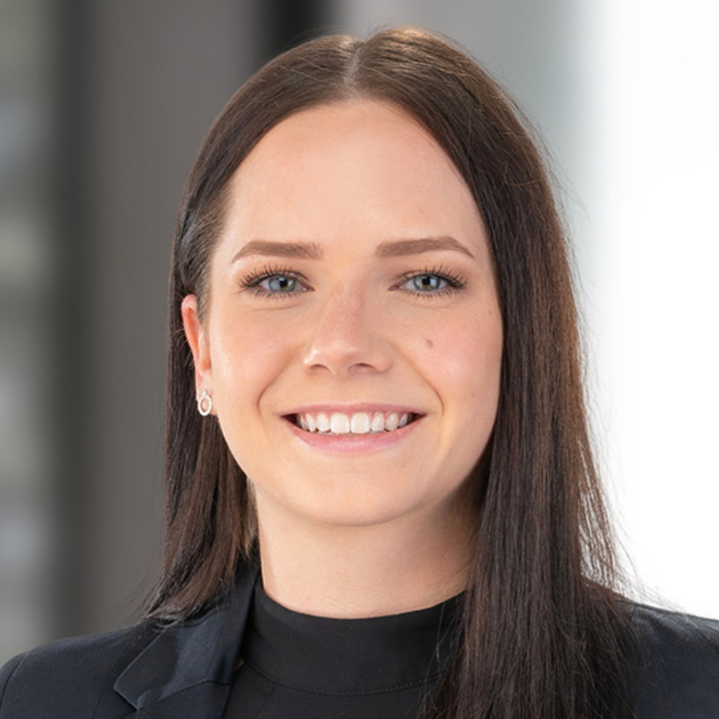 Carolin Langfield - Junior Online Marketing Managerin - Jurebus GmbH | XING