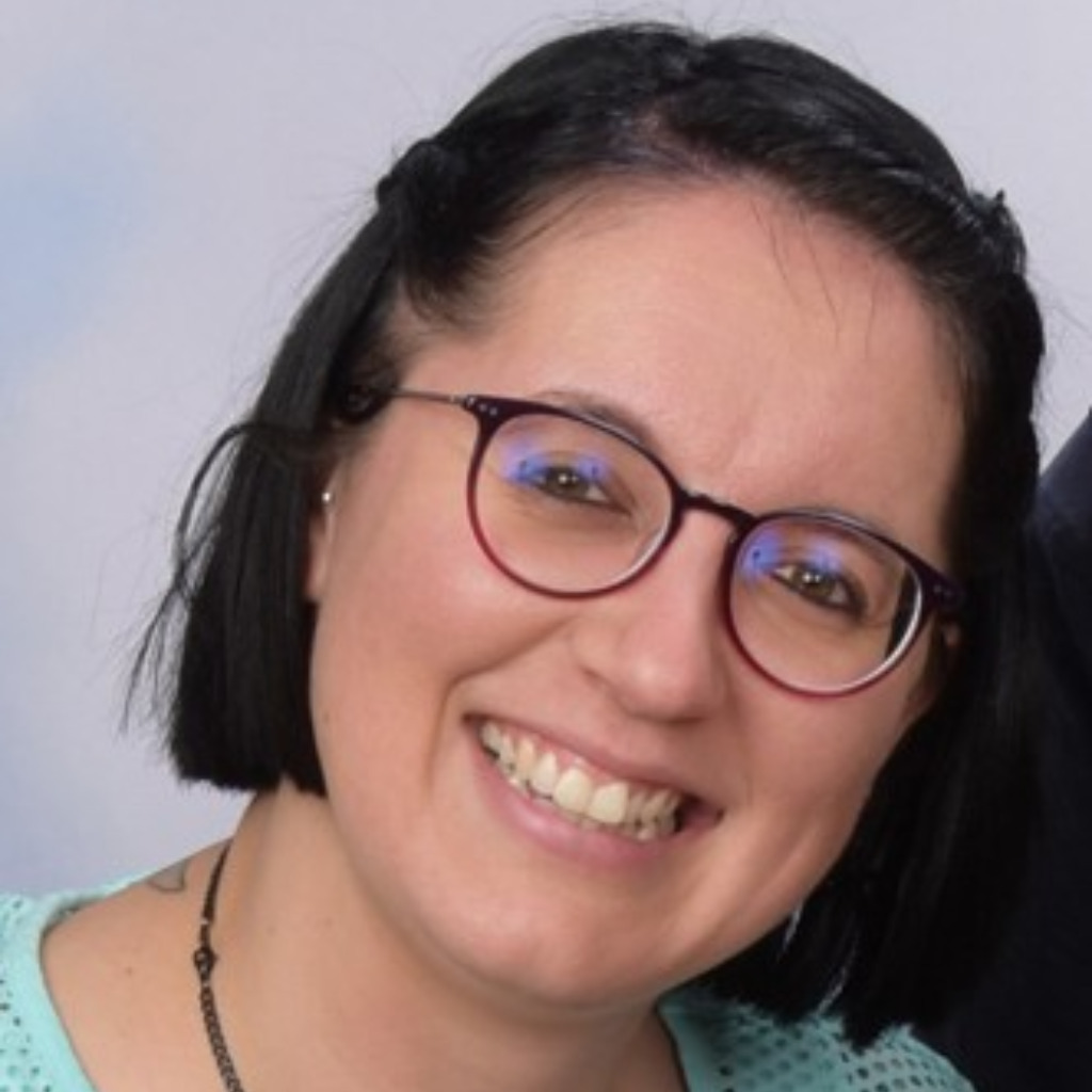 Julia Schubert - Baustellensekretärin - ZECH Hochbau AG | XING