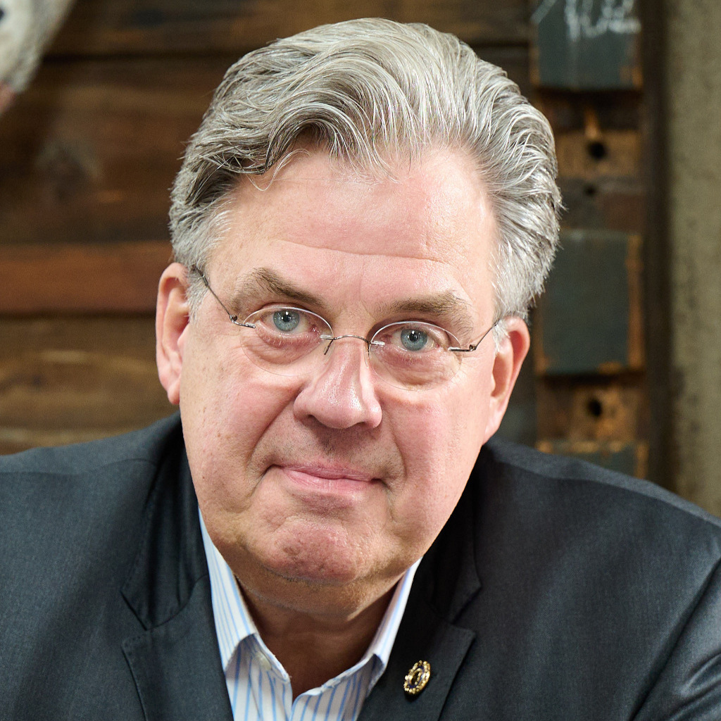 Mag. Kai-Axel Aanderud - Managing Owner - aanderud media consulting ...