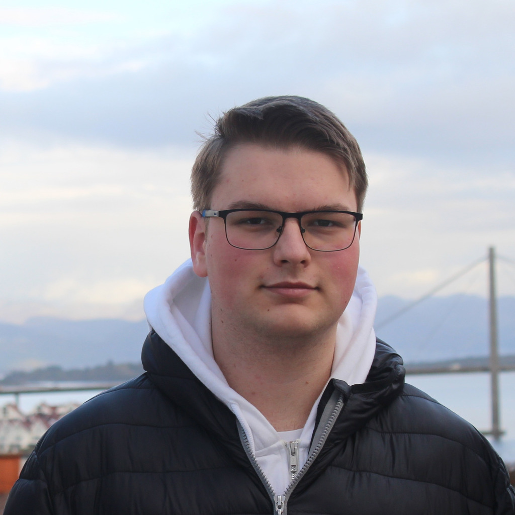 Sebastian Hausknecht - Nebentätigkeit als Vollzeit Schüler - Wonik ...