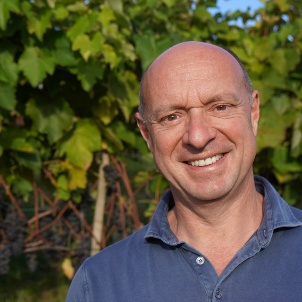 Adrian Weibel - Inhaber - weinmärt.ch ag | XING