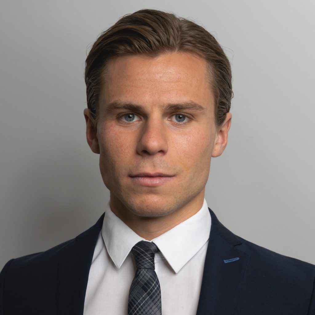 Paul Herrmann - Spezialist Mitarbeiterbeteiligungen - Commerzbank AG | XING