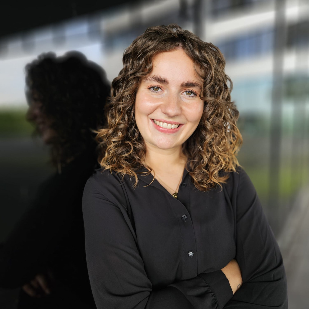 Helena Walker - Senior HR Business Partner Gateway Germany & Austria ...