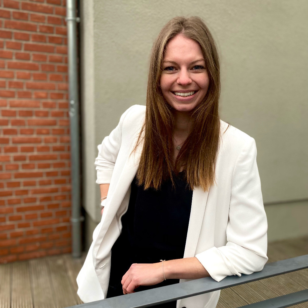 Ines Rüter - Ausbildungsberaterin Kaufmännische Berufsausbildung - IHK ...