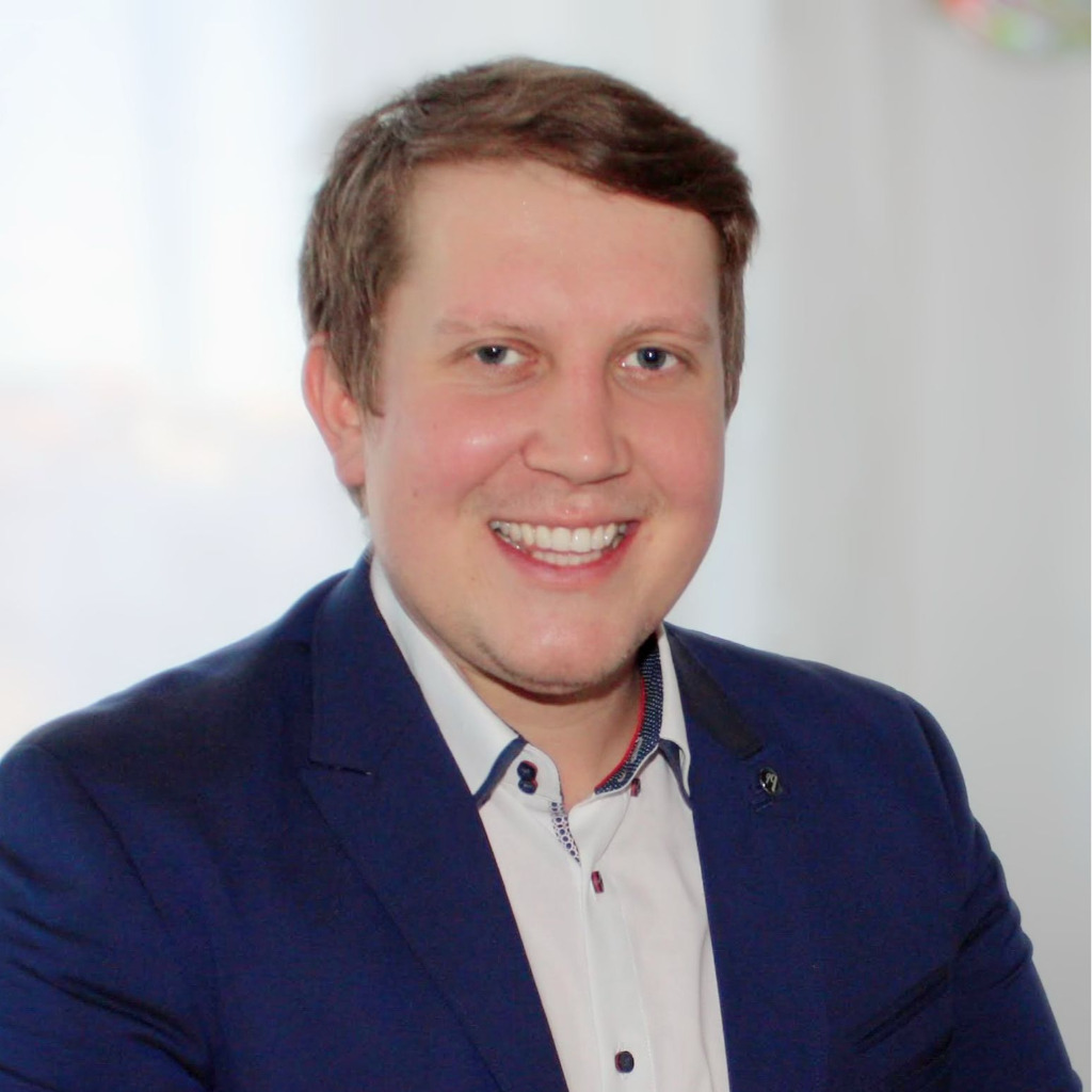 Thomas Manka - Bereichsleiter in der BMW Welt / Museum / Group Classic ...